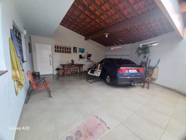Casa para venda em Parque Bom Retiro em Paulínia São Paulo de 195.00m² com 3 Quartos e 2 Garagens