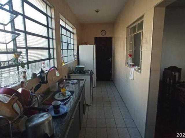 Casa para venda em Parque Boturussu de 120.00m² com 6 Quartos e 8 Garagens