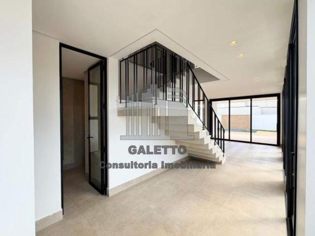 Casa para venda em PARQUE BRASIL 500 de 262.74m² com 4 Quartos, 4 Suites e 4 Garagens