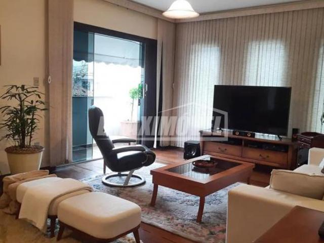Casa para venda em Parque Campolim de 360.00m² com 4 Quartos, 2 Suites e 4 Garagens