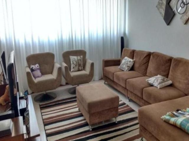 Casa para venda em Parque Campolim de 380.00m² com 4 Quartos, 2 Suites e 4 Garagens