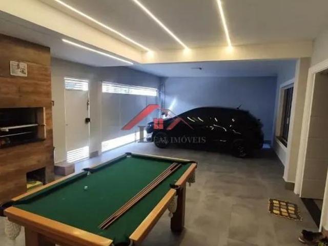 Casa para venda em Parque Capuava de 215.00m² com 3 Quartos, 1 Suite e 4 Garagens