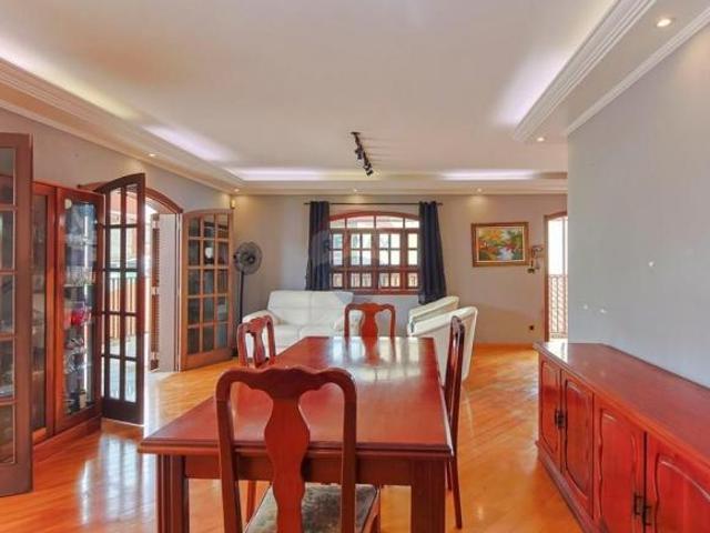 Casa para venda em Parque Centenário de 638.00m² com 3 Quartos, 2 Suites e 6 Garagens