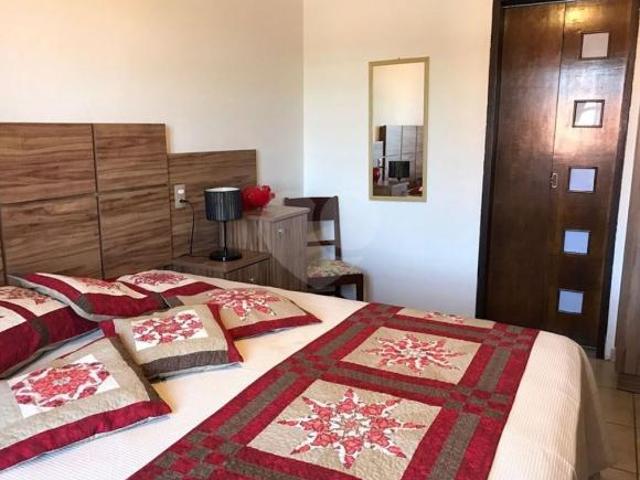 Casa para venda em Parque Cidade Jardim de 223.00m² com 3 Quartos, 1 Suite e 2 Garagens
