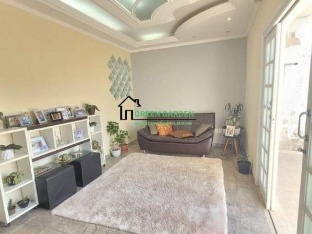 Casa para venda em PARQUE CIDADE JARDIM II de 230.00m² com 3 Quartos, 1 Suite e 2 Garagens