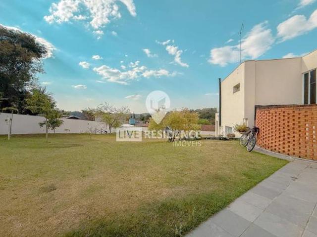 Casa para venda em Parque Da Fazenda de 353.00m² com 4 Quartos, 1 Suite e 6 Garagens