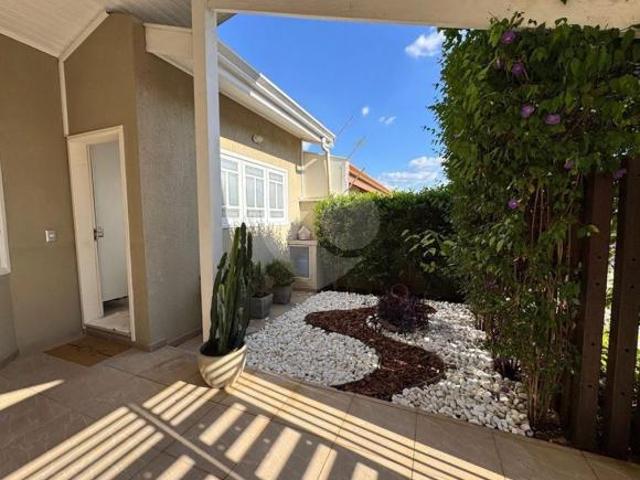 Casa para venda em Parque Da Represa de 228.00m² com 4 Quartos, 2 Suites e 2 Garagens