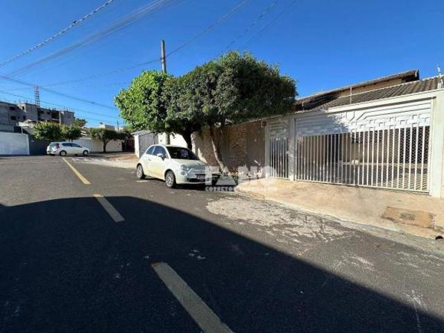 Casa para venda em Parque Das Amoras Ii de 160.00m² com 3 Quartos, 1 Suite e 2 Garagens