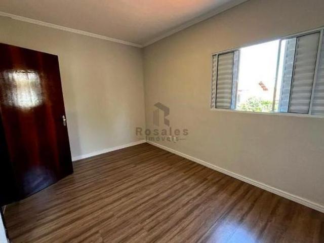 Casa para venda em Parque Das Árvores de 175.00m² com 3 Quartos, 1 Suite e 2 Garagens