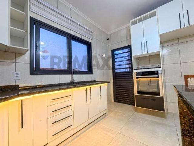 Casa para venda em Parque Das Árvores de 95.00m² com 2 Quartos, 1 Suite e 2 Garagens