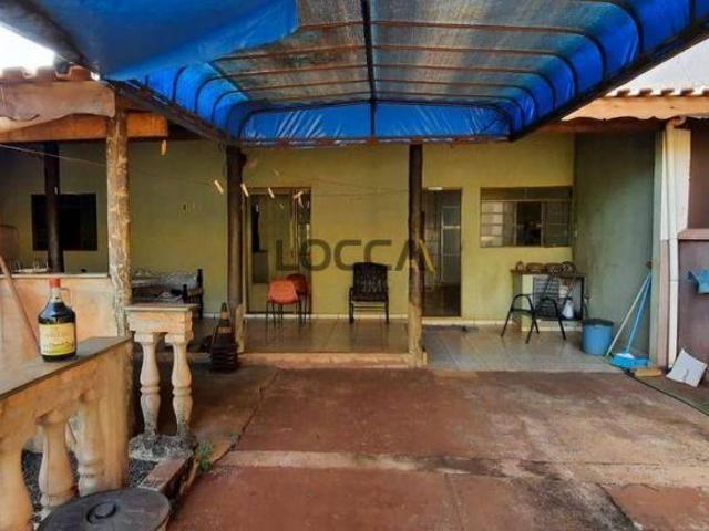 Casa para venda em Parque Das Figueiras de 64.00m² com 2 Quartos e 4 Garagens