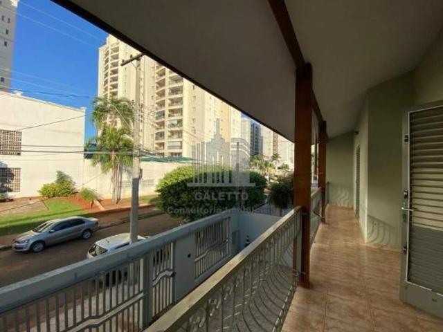 Casa para venda em Parque das Flores de 308.00m² com 3 Quartos, 1 Suite e 5 Garagens