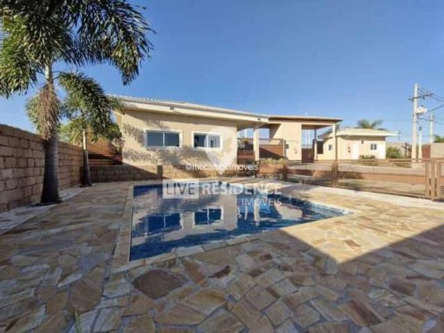 Casa para venda em Parque Das Laranjeiras de 63.00m² com 3 Quartos, 1 Suite e 2 Garagens