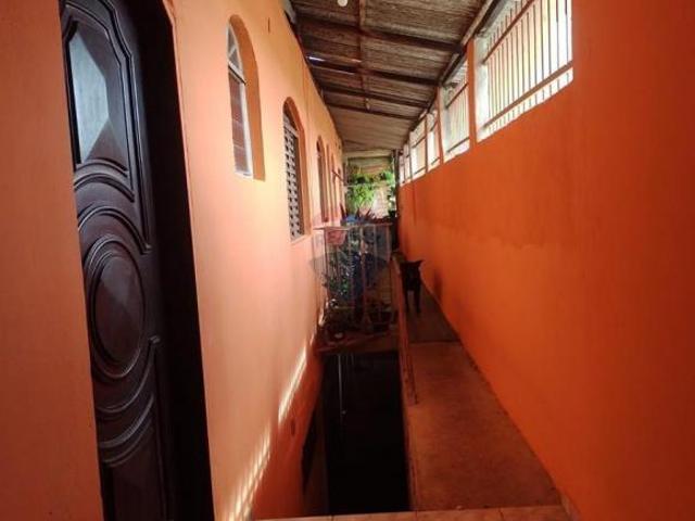 Casa para venda em Parque Das Laranjeiras de 184.02m² com 2 Quartos, 1 Suite e 1 Garagem
