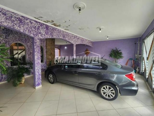 Casa para venda em Parque Das Laranjeiras de 250.00m² com 3 Quartos, 1 Suite e 4 Garagens