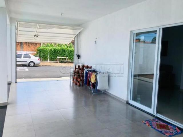 Casa para venda em Parque Dos Timburis de 154.00m² com 2 Quartos, 1 Suite e 3 Garagens