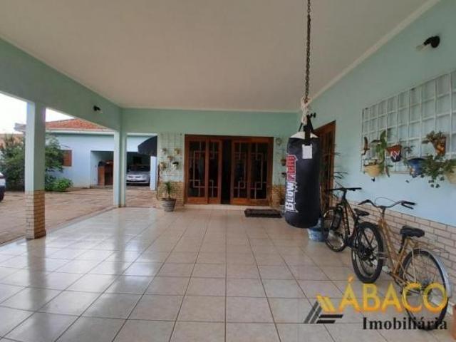Casa para venda em Parque Dos Timburis de 279.00m² com 4 Quartos, 1 Suite e 6 Garagens