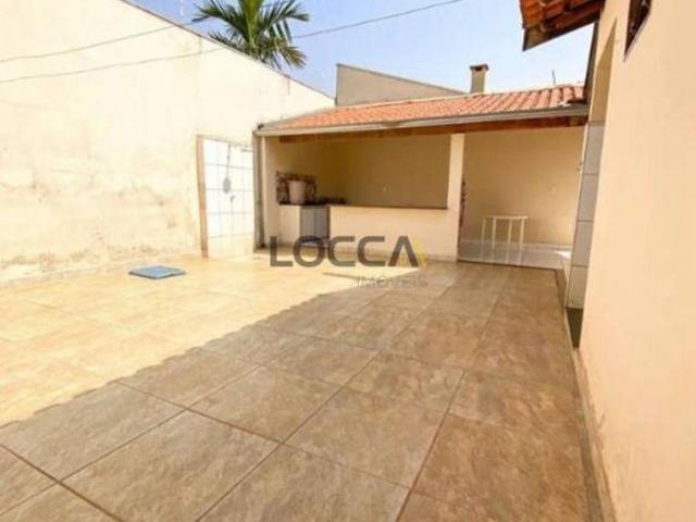 Casa para venda em Parque Dos Lagos de 136.00m² com 3 Quartos, 1 Suite e 3 Garagens