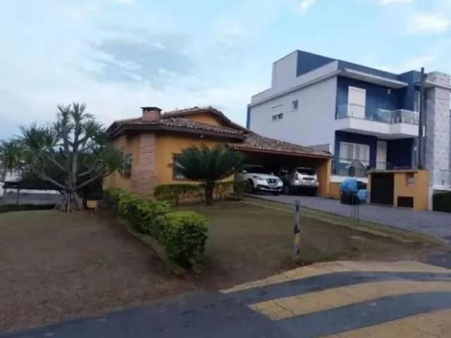 Casa para venda em Parque Dos Lagos de 282.00m² com 3 Quartos, 1 Suite e 4 Garagens