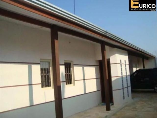 Casa para venda em Parque dos Pomares de 240.00m² com 3 Quartos e 5 Garagens