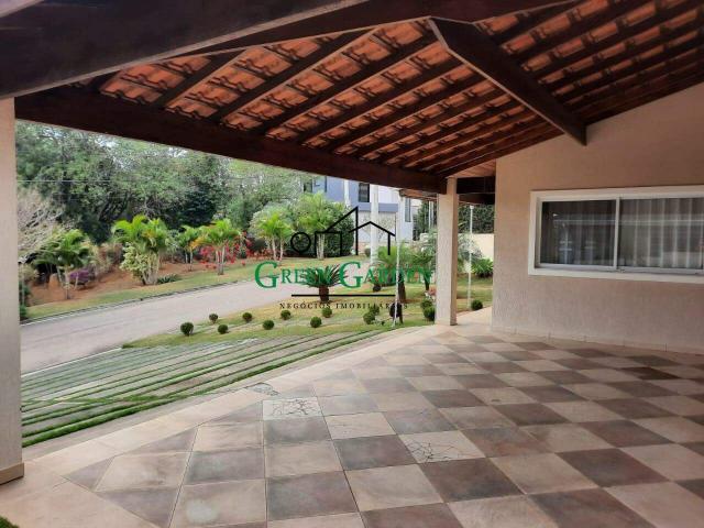 Casa para venda em Parque dos Resedás de 293.00m² com 5 Quartos, 1 Suíte e 9 Garagens