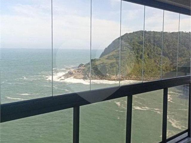 Casa para venda em Parque Enseada de 180.00m² com 2 Quartos, 1 Suite e 1 Garagem