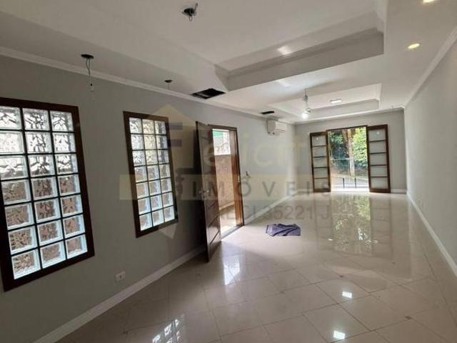 Casa para venda em Parque Esmeralda de 160.00m² com 3 Quartos, 1 Suite e 4 Garagens