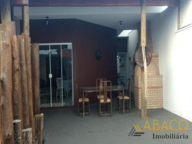 Casa para venda em Parque Fehr de 100.00m² com 3 Quartos, 1 Suite e 2 Garagens