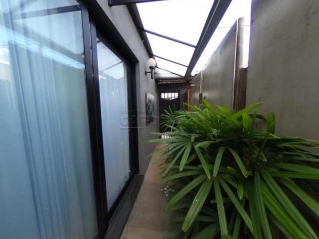 Casa para venda em Parque Fehr de 160.00m² com 3 Quartos, 2 Suites e 2 Garagens