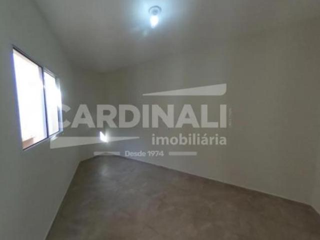 Casa para venda em Parque Fehr de 230.00m² com 3 Quartos, 1 Suite e 2 Garagens