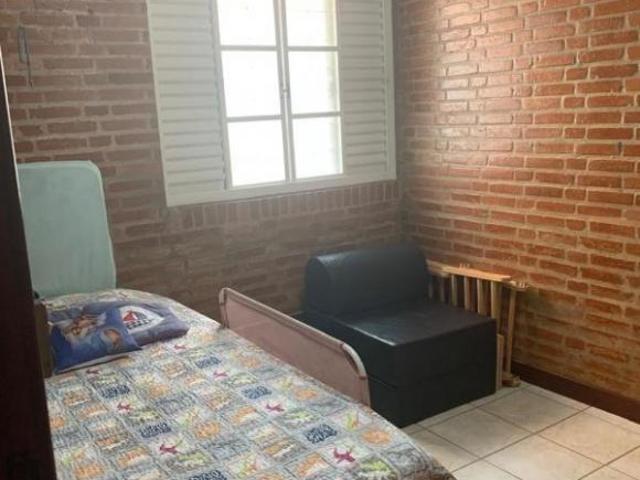 Casa para venda em Parque Fher de 158.48m² com 3 Quartos, 1 Suite e 2 Garagens