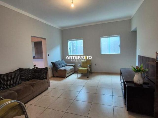 Casa para venda em Parque Franville de 227.00m² com 3 Quartos, 1 Suite e 2 Garagens