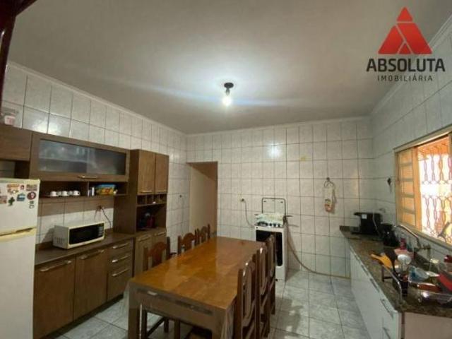Casa para venda em Parque Gramado de 135.00m² com 2 Quartos e 2 Garagens
