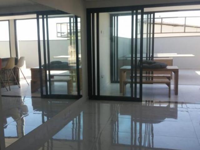 Casa para venda em Parque Ibiti Reserva de 260.00m² com 3 Quartos, 3 Suites e 4 Garagens