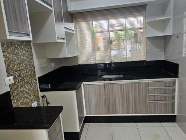 Casa para venda em Parque Imperial de 180.00m² com 3 Quartos e 2 Garagens