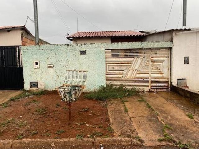 Casa para venda em Parque Industrial Mingone, Luziânia