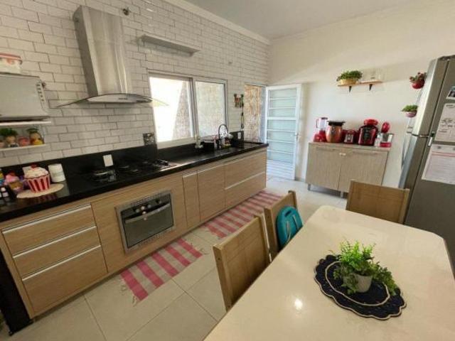 Casa para venda em Parque Júlio Nóbrega de 209.00m² com 2 Quartos, 1 Suite e 6 Garagens