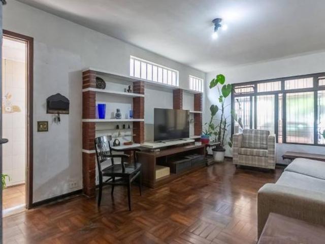 Casa para venda em Parque Jabaquara com 3 quartos, sendo 1 suíte, 149m²