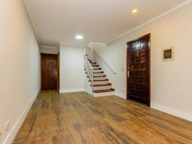Casa para venda em Parque Jabaquara com 3 quartos, sendo 3 suítes, 219m²