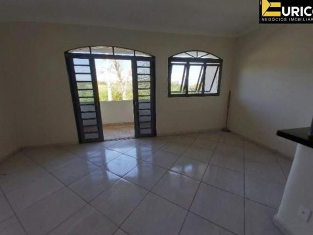Casa para venda em Parque Jambeiro de 117.00m² com 3 Quartos, 1 Suite e 2 Garagens