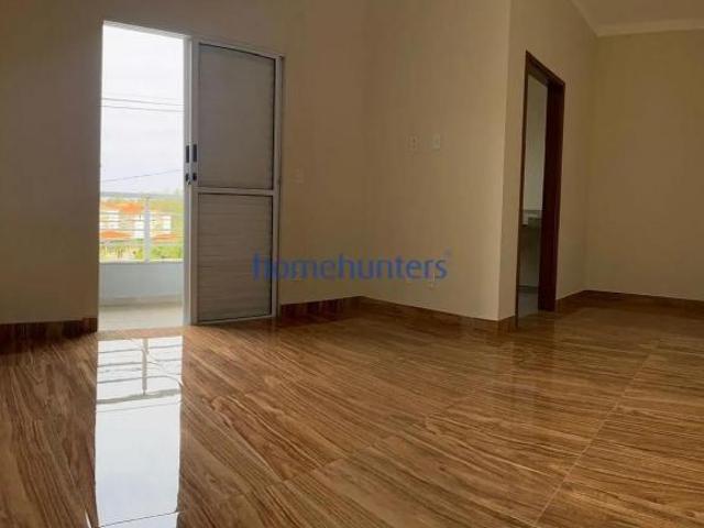 Casa para venda em Parque Jambeiro de 137.00m² com 3 Quartos, 3 Suites e 4 Garagens