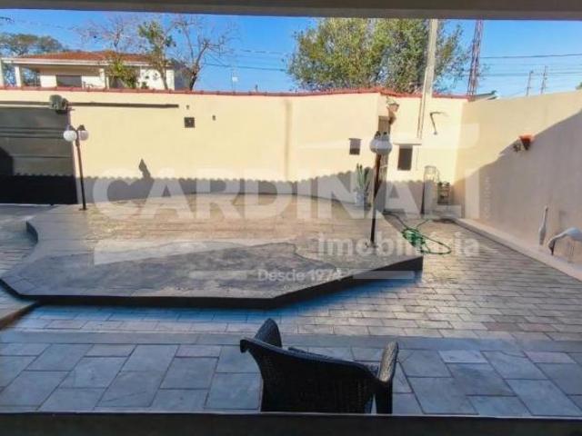 Casa para venda em Parque Laranjeiras de 199.00m² com 3 Quartos, 1 Suite e 4 Garagens