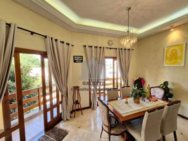 Casa para venda em Parque Prado de 308.00m² com 3 Quartos, 3 Suites e 4 Garagens
