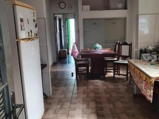 Casa para venda em Parque Primavera de 132.50m² com 3 Quartos, 1 Suite e 2 Garagens
