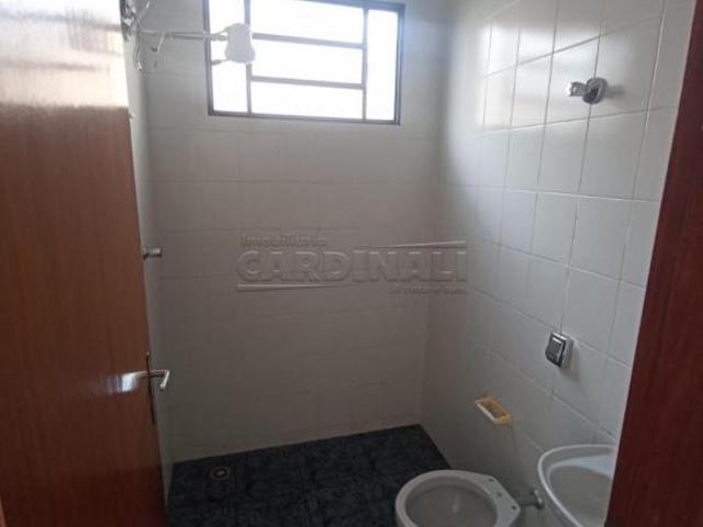 Casa para venda em Parque Primavera de 185.00m² com 3 Quartos, 1 Suite e 2 Garagens