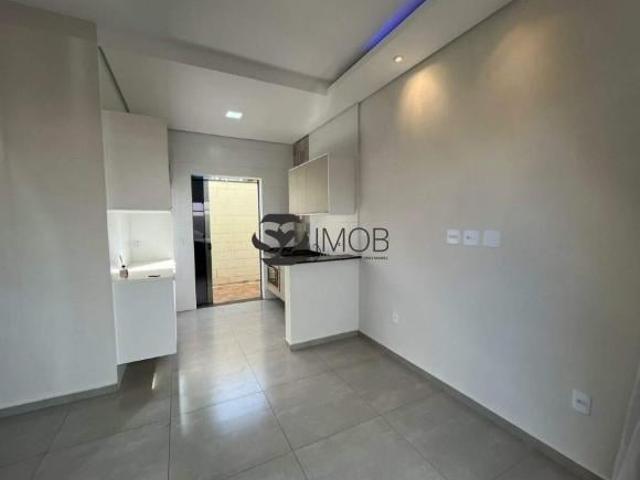 Casa para venda em Parque Real de 82.00m² com 2 Quartos e 2 Garagens