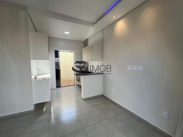 Casa para venda em Parque Real de 82.00m² com 2 Quartos e 2 Garagens