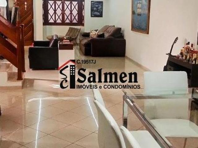 Casa para venda em Parque Renato Maia de 375.00m² com 3 Quartos, 3 Suites e 3 Garagens