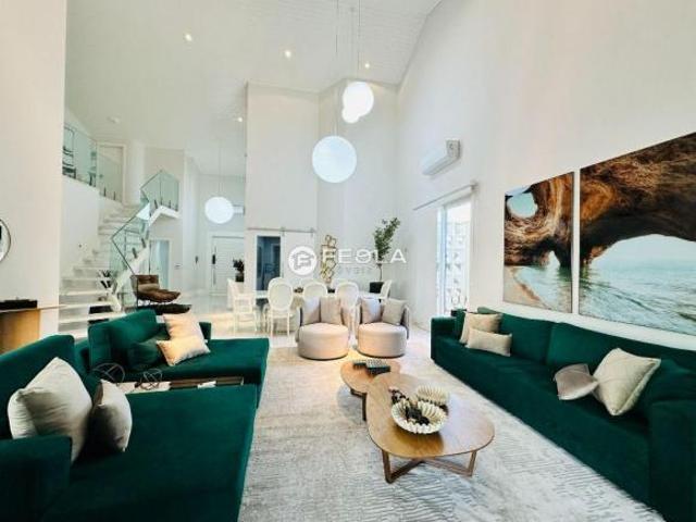Casa para venda em Parque Residencial Nardini de 355.00m² com 4 Quartos, 4 Suites e 6 Garagens