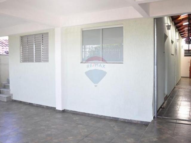 Casa para venda em Parque Residencial Braz Cavenaghi de 211.00m² com 3 Quartos e 2 Garagens